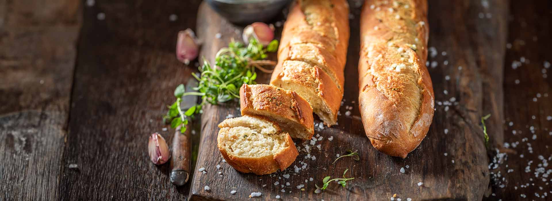 Baguette Artinya: Definisi, Sejarah, dan Cara Pembuatannya
