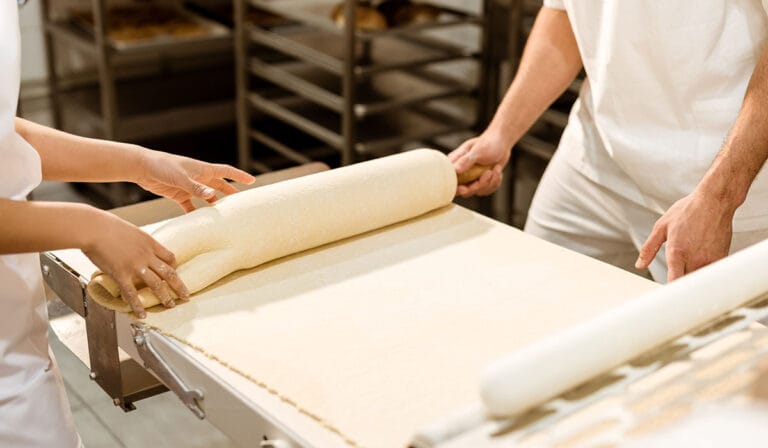 Dough Sheeter: Pengertian dan Manfaatnya Industri Bakery