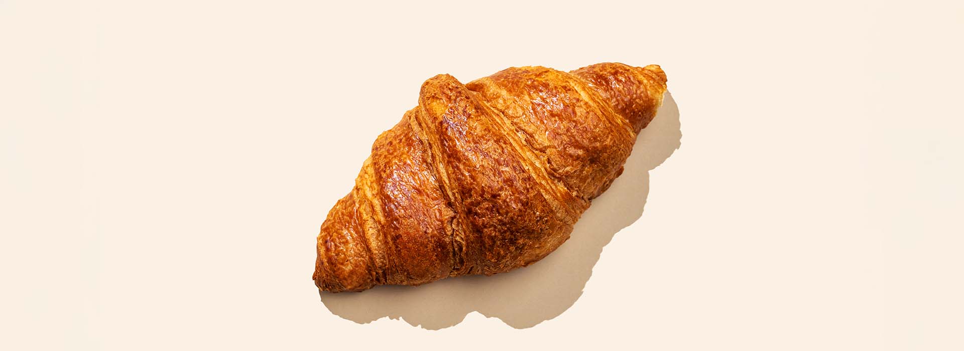 Croissant Plain: Kelezatan Sederhana yang Tak Pernah Membosankan
