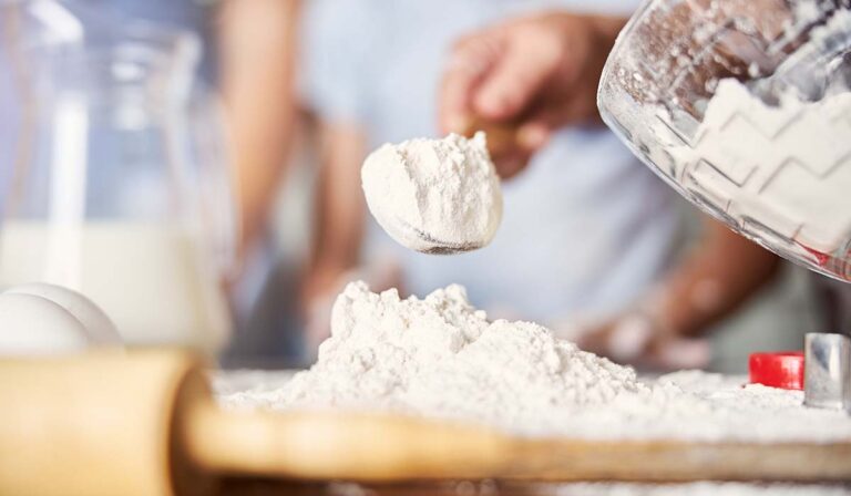 Baking Powder: Bahan Rahasia di Balik Tekstur Kue dan Roti